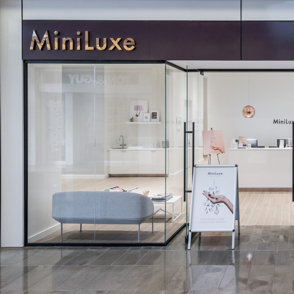 Miniluxe - Falcon Construction